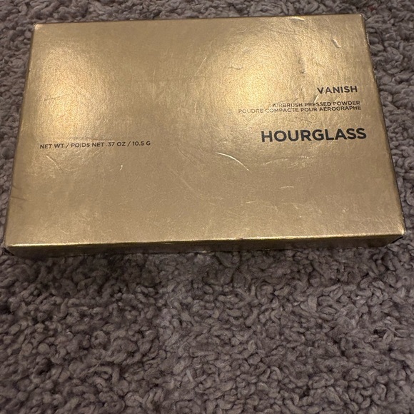 Hourglass | Makeup | Hourglass Vanish Powder In Gold Packaging | Poshmark